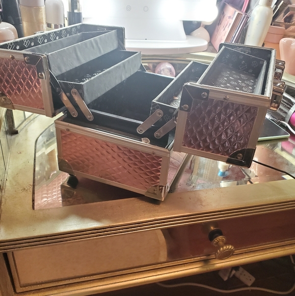 Caboodles | Other | Caboodle Train Case | Poshmark